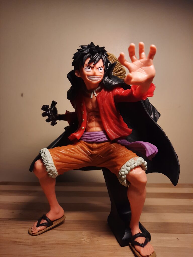 Luffy with black hand {16 cm} | Passion Crafts