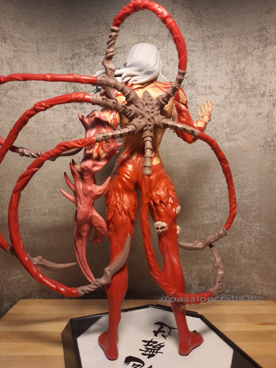 Muzan Demon Form {30 cm} | Passion Crafts