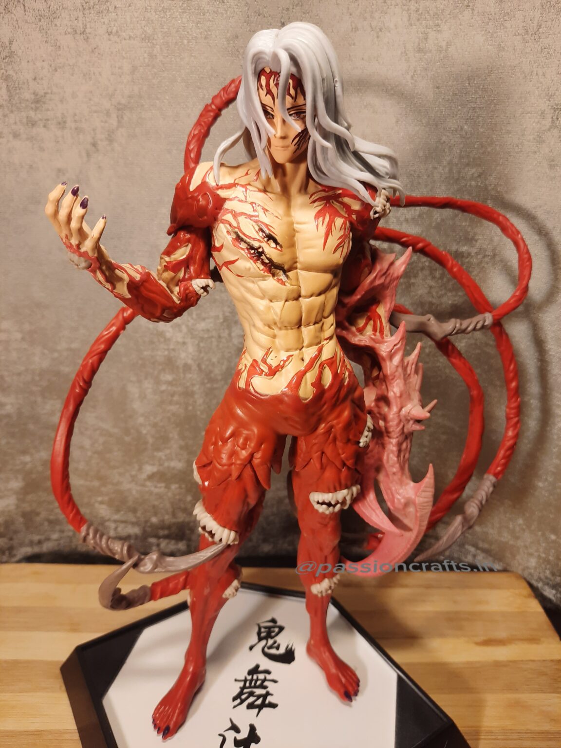 Muzan Demon Form {30 cm} | Passion Crafts
